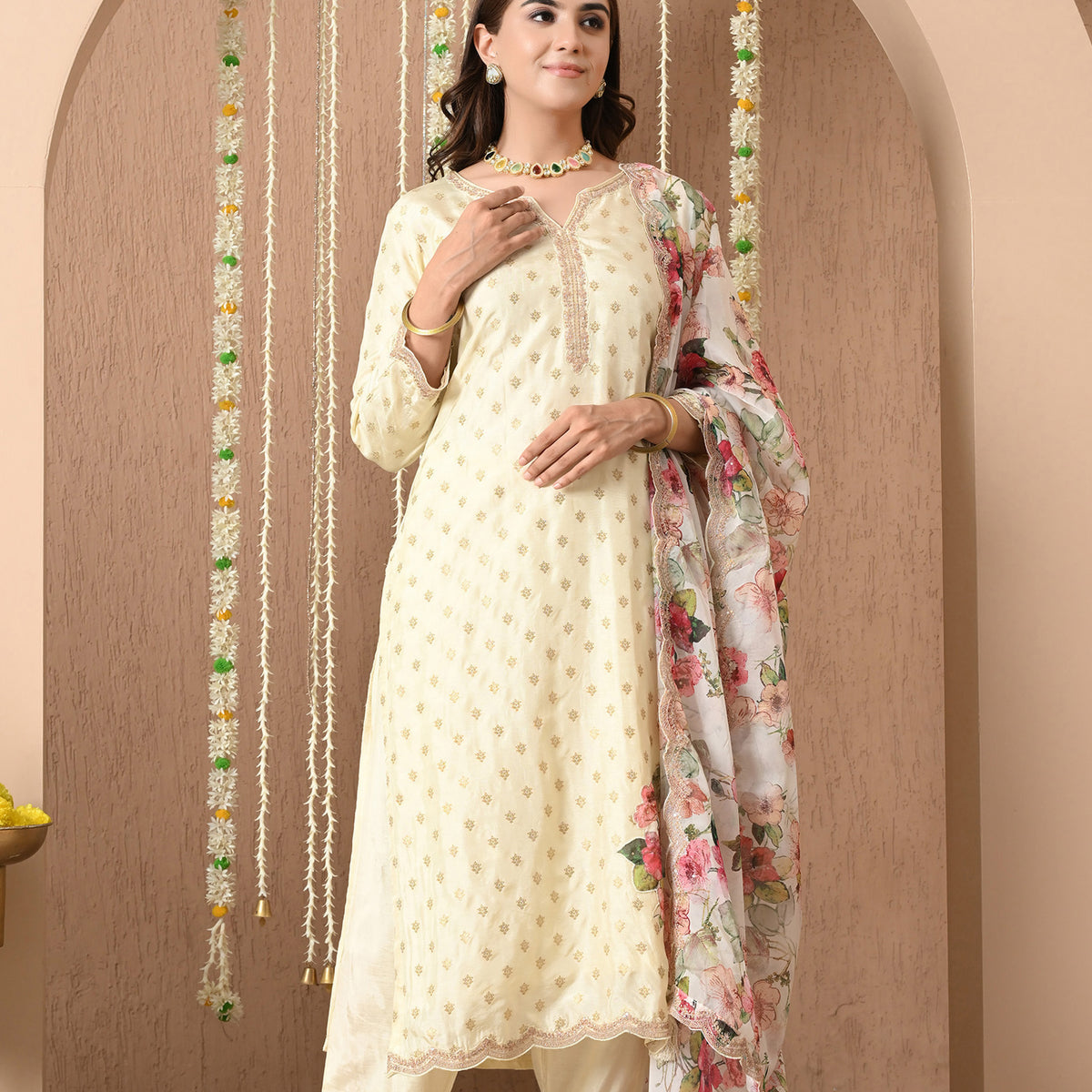 Phoolwari Elegance – Simran Exclusive